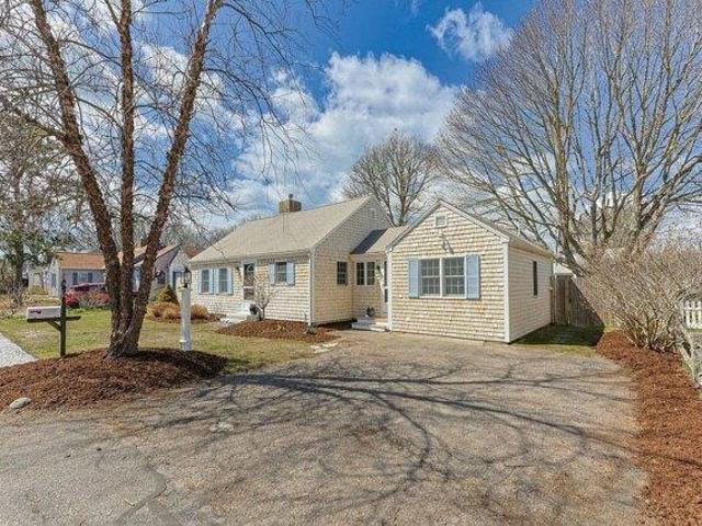 house with 2 bedroom, West Harwich MA ES103666641