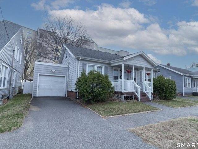 house with 2 bedroom, West Haven CT DLS101631694