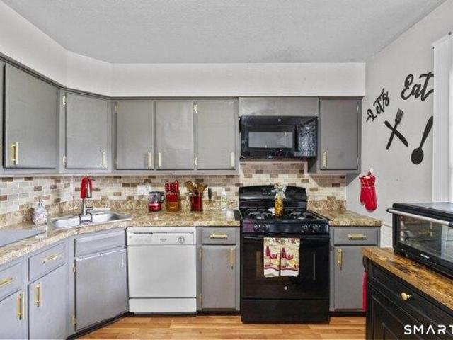 house with 2 bedroom, West Haven CT DS104331401