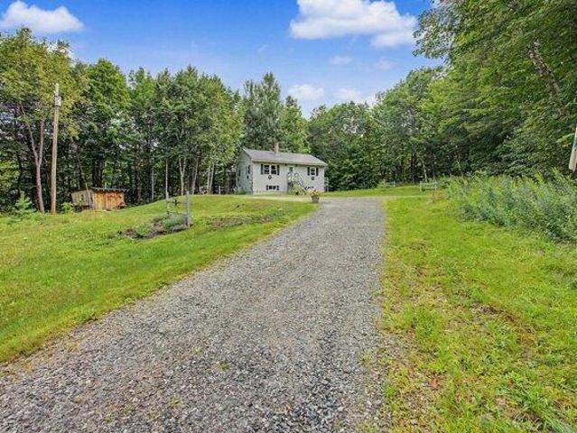 house with 2 bedroom, West Paris ME ES105114732