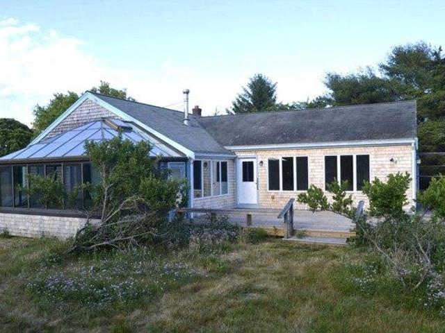 house with 2 bedroom, West Tisbury MA DS104115757