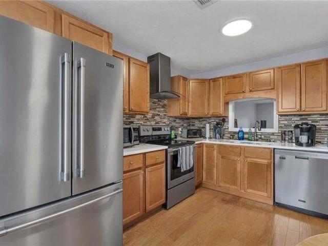 house with 2 bedroom, West Warwick RI DS102476329