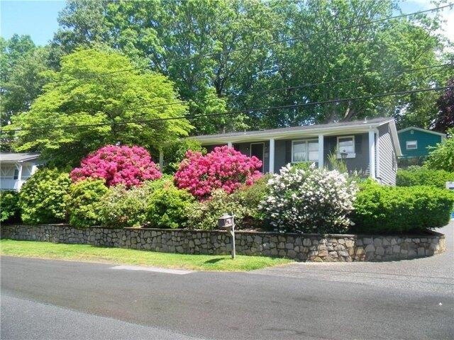 house with 2 bedroom, West Warwick RI DS102725092