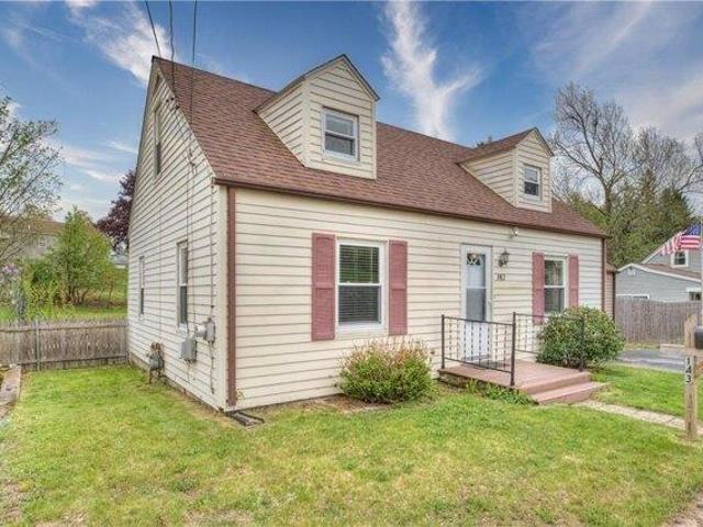 house with 2 bedroom, West Warwick RI DS102761503