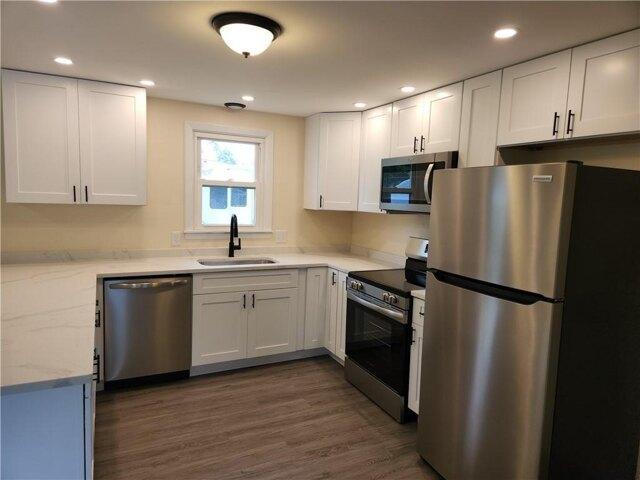 house with 2 bedroom, West Warwick RI ES103251169