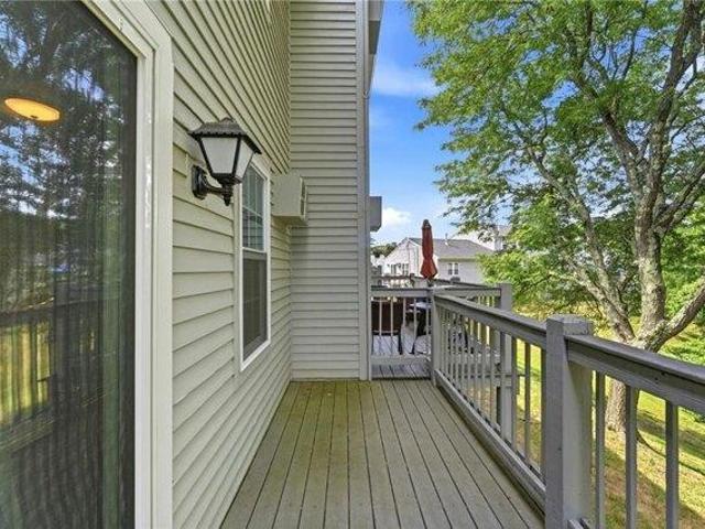 house with 2 bedroom, West Warwick RI ES104902843