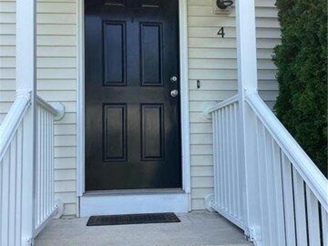 house with 2 bedroom, West Warwick RI ES105144563