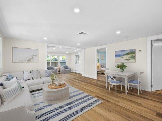 house with 2 bedroom, West Yarmouth MA ES103250253