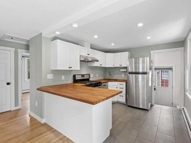 house with 2 bedroom, Westbrook ME DS103931768