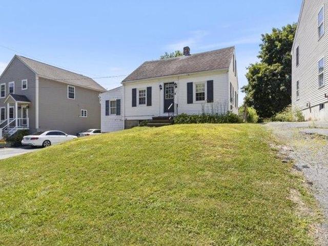 house with 2 bedroom, Westbrook ME ES104603886