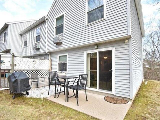 house with 2 bedroom, Westerly RI DLS101705376
