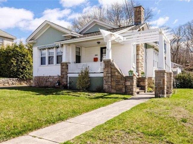 house with 2 bedroom, Westerly RI DS102592446