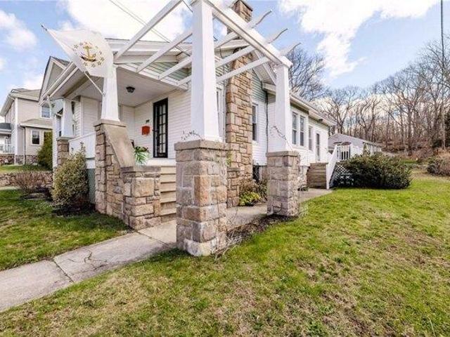 house with 2 bedroom, Westerly RI ES104008135