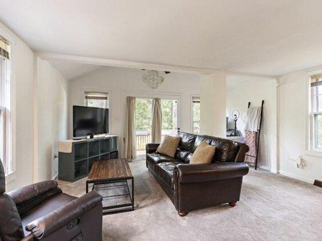 house with 2 bedroom, Westford MA ES105173544