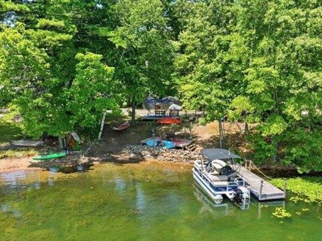 house with 2 bedroom, Westfield MA ES104811805