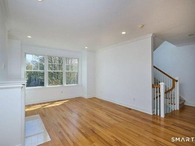 house with 2 bedroom, Westport CT DLS101631907