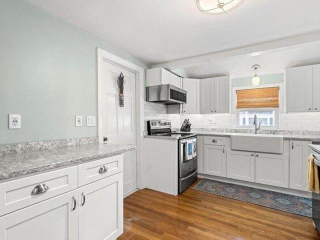 house with 2 bedroom, Weymouth MA ES104920004