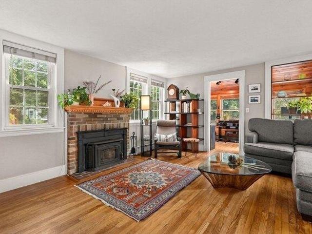 house with 2 bedroom, Weymouth MA ES105060493