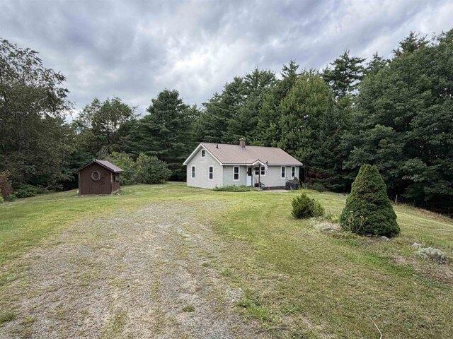 house with 2 bedroom, Whitefield NH ES105126076