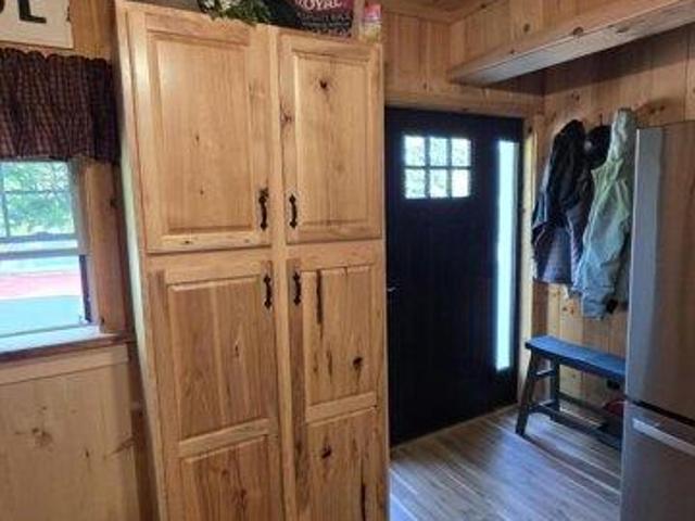 house with 2 bedroom, Winterport ME ES105127447