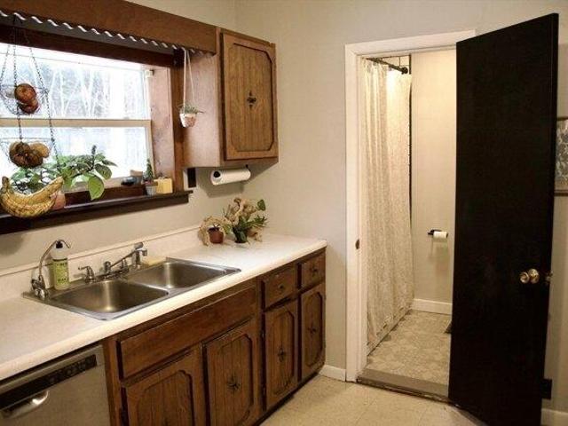 house with 2 bedroom, Winchester NH ES103099757