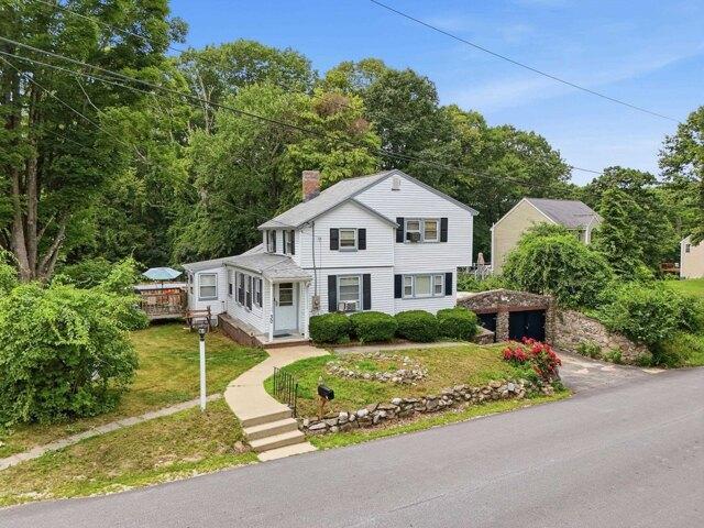 house with 2 bedroom, Windham NH DS104150999