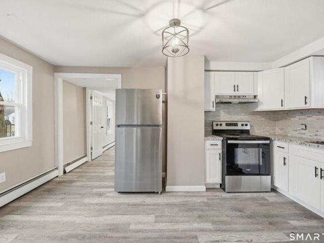 house with 2 bedroom, Windsor CT DS102317770