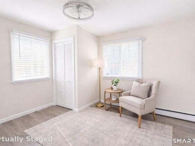 house with 2 bedroom, Windsor CT ES104112953