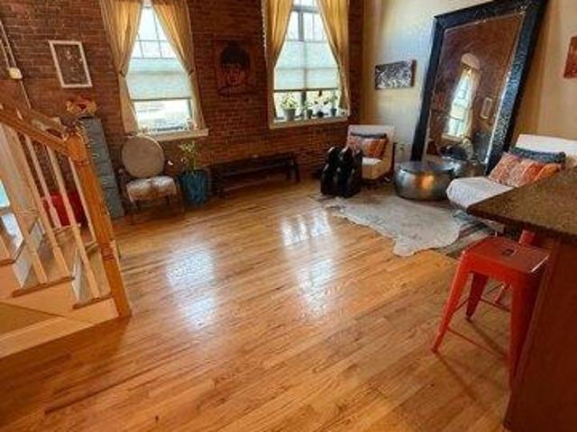 house with 2 bedroom, Windsor CT ES105230697