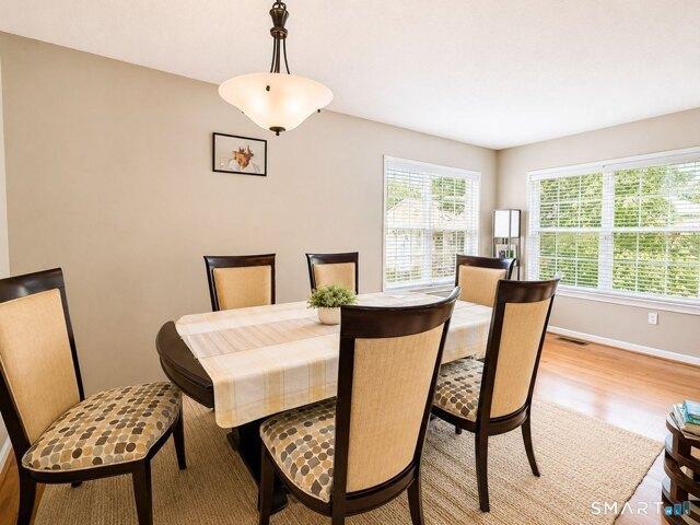 house with 2 bedroom, Windsor Locks CT ES104759878