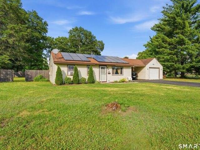 house with 2 bedroom, Windsor Locks CT ES104789860