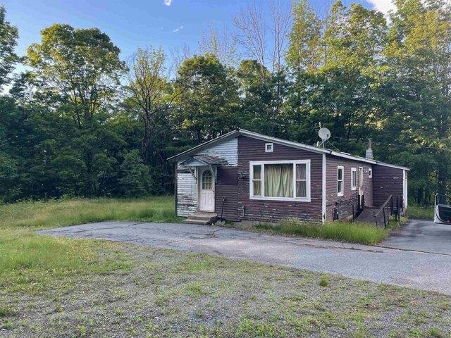 house with 2 bedroom, Windsor VT DS104328850