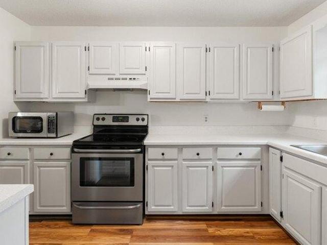 house with 2 bedroom, Williston VT ES105126609
