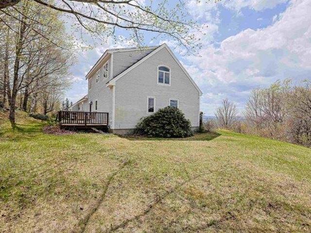 house with 2 bedroom, Wilmot NH ES104263616