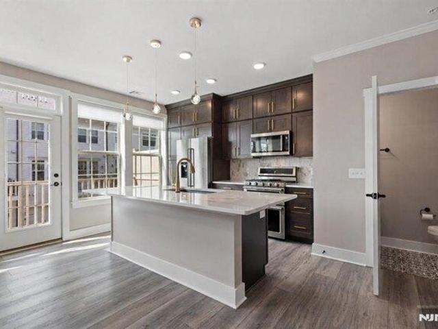 house with 2 bedroom, Wood Ridge NJ ES104152908