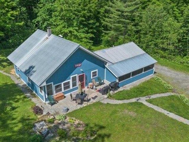 house with 2 bedroom, Woodbury VT DS104236400