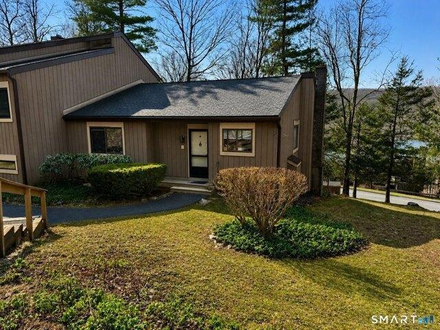 house with 2 bedroom, Woodbury CT DLS102728942