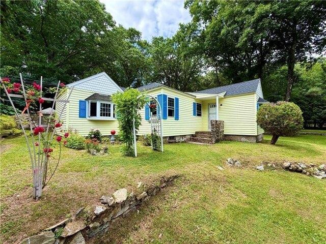 house with 2 bedroom, Woonsocket RI DS104295434