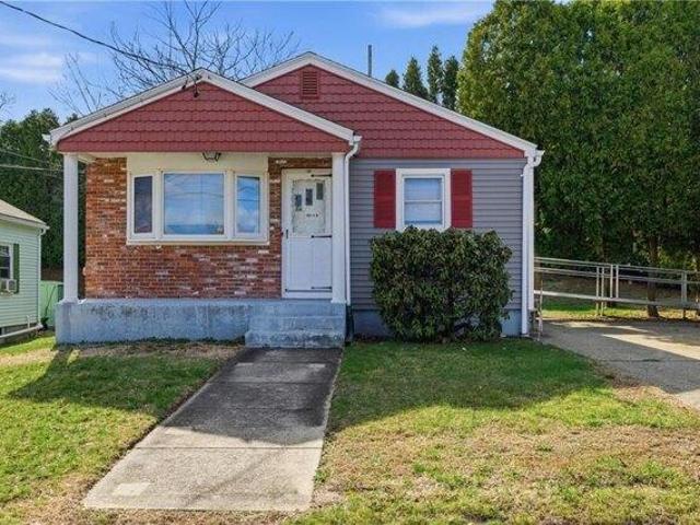 house with 2 bedroom, Woonsocket RI DS102530603