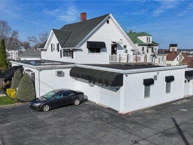 house with 2 bedroom, Woonsocket RI DS103019394