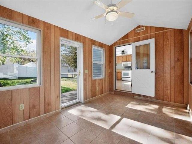 house with 2 bedroom, Woonsocket RI ES103223335
