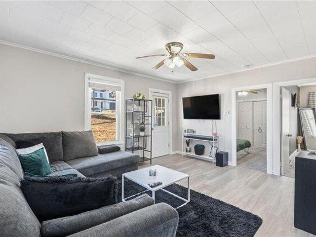 house with 2 bedroom, Woonsocket RI ES103498654