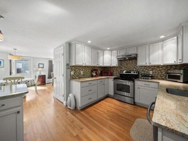 house with 2 bedroom, Woburn MA ES105080839