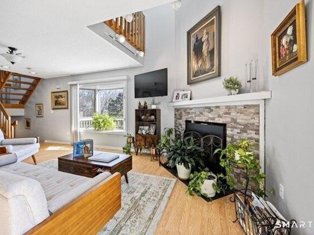 house with 2 bedroom, Wolcott CT ES102824182