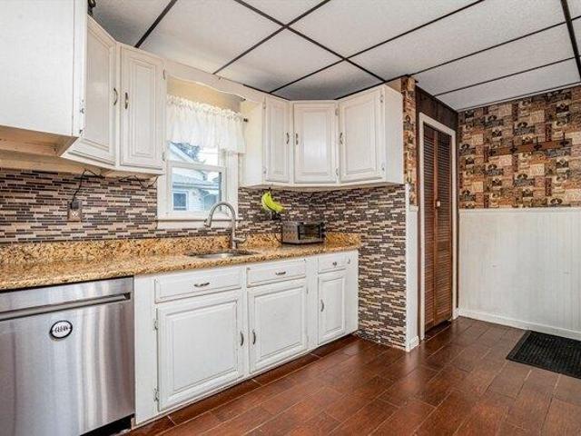 house with 2 bedroom, Worcester MA ES102961147
