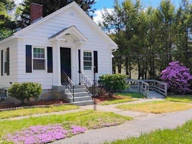 house with 2 bedroom, Worcester MA ES103433324