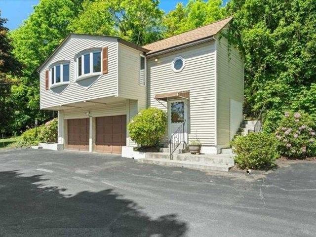 house with 2 bedroom, Worcester MA ES103664329