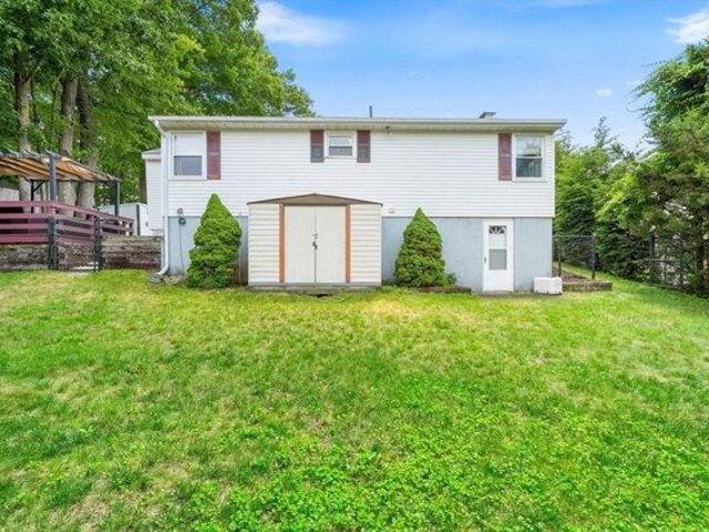 house with 2 bedroom, Worcester MA ES103710110