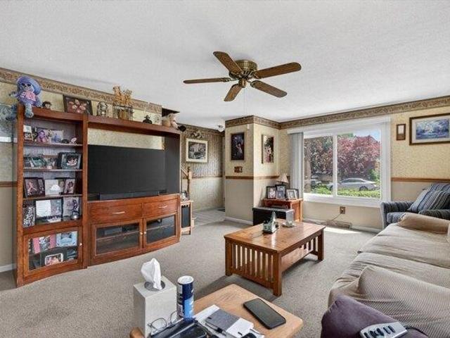 house with 2 bedroom, Worcester MA ES103932079