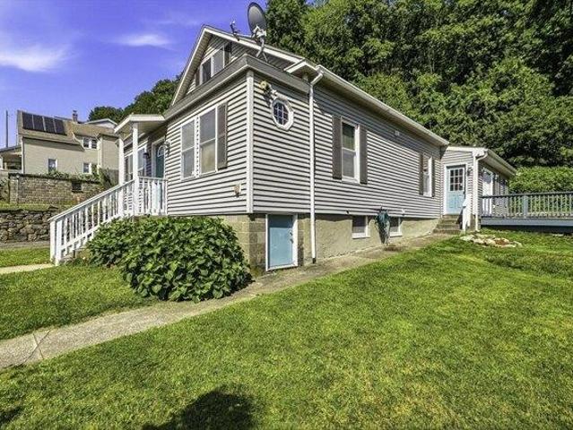house with 2 bedroom, Worcester MA ES104850042